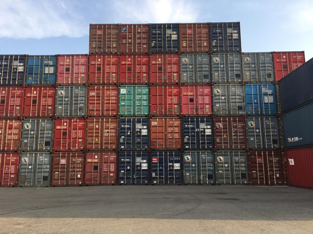 Containers del pacífico